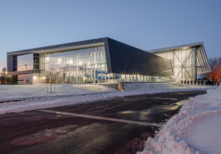 Insulated Metal Panels, the Perfect Choice for Aquatic Centers - Norbec